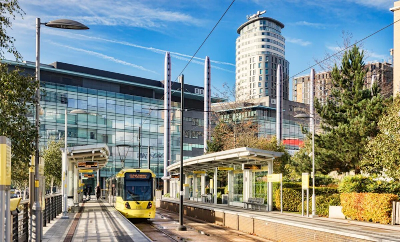 GCSE Geography | Urban regeneration in Manchester - Salford Quays (UK ...